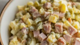 Ruska salata recepti | Klasična, sa piletinom i keto varijanta | Imlek